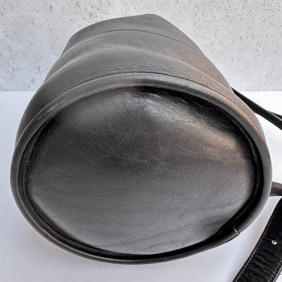 Coach | Bags | Rare Coach Vintage 9s Bixby Sling Black Leather Bag ...